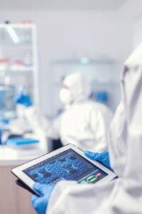 Qué es la biotecnología y cuáles son sus aplicaciones | IFFE Blog